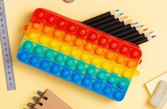 Estuche antiestrés Poppit | Regalador.com